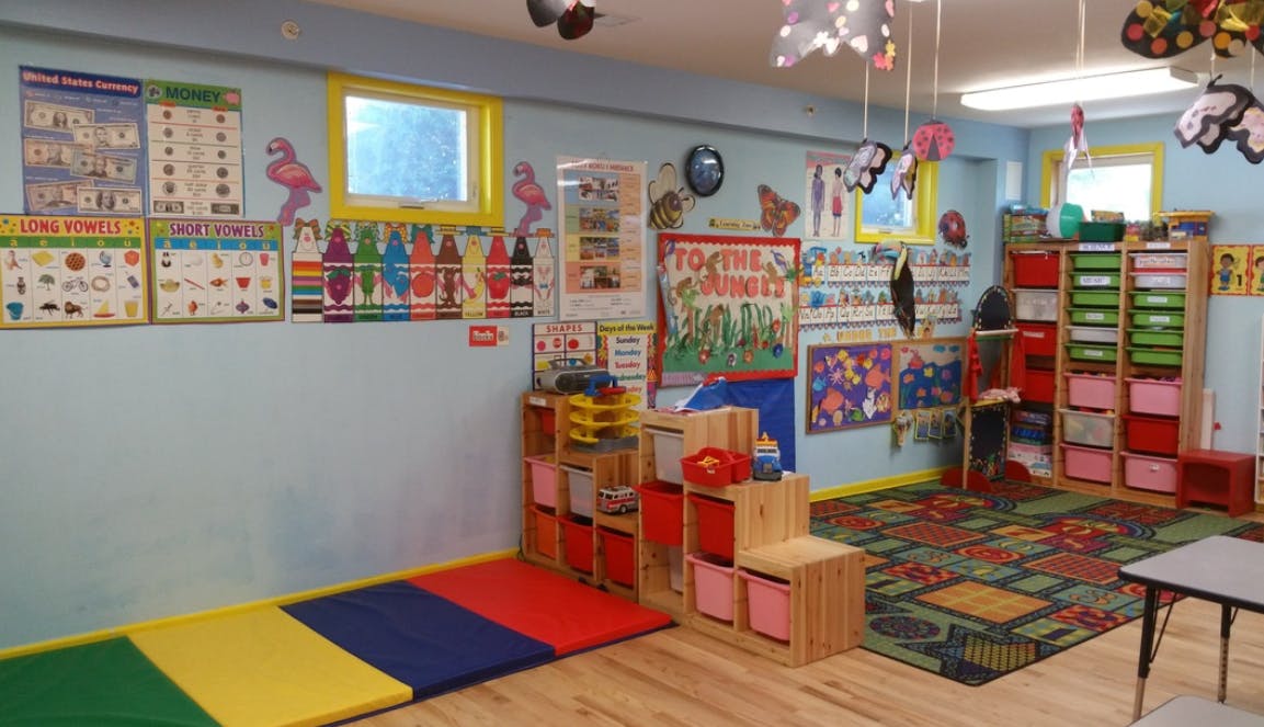 Mini Academy - Day Care Center - Daycare in Burbank, IL - Winnie